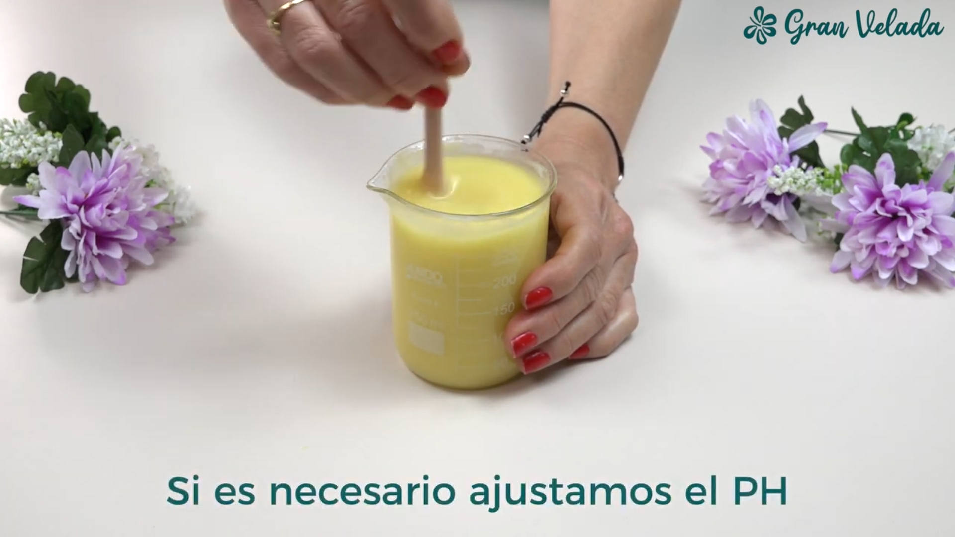 Receta para hacer una crema efecto botox casera - Hacer Cremas