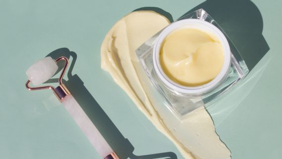 Aprende a hacer crema de Calendula casera con este sencillo Tutorial.