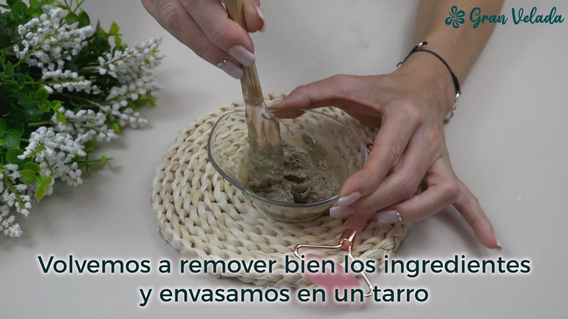 Como hacer mascarilla facial casera con Barros del Mar Muerto - Hacer ...