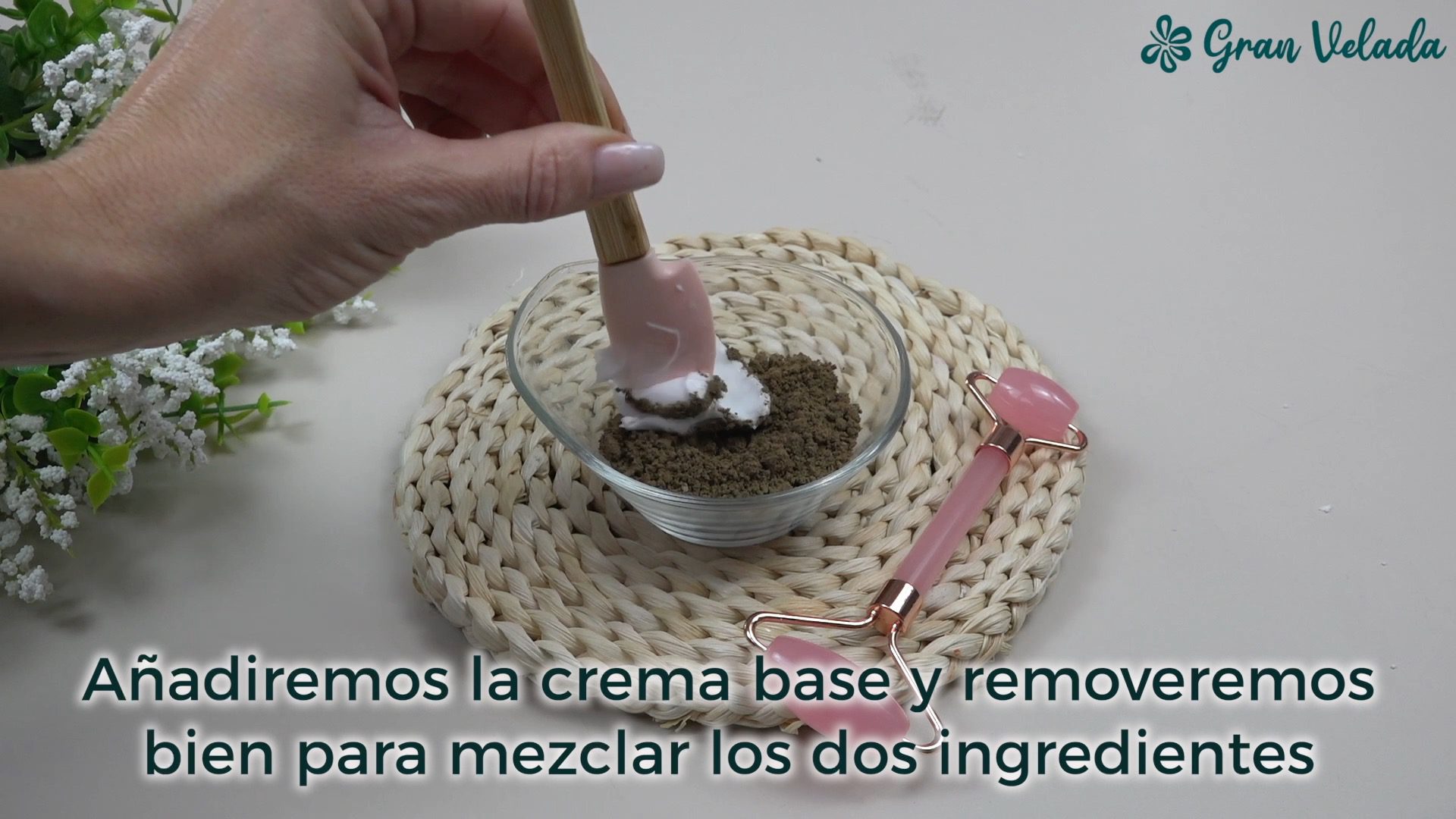 Como hacer mascarilla facial casera con Barros del Mar Muerto - Hacer ...